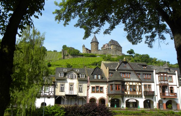 Guide on Bacharach (our favorite German town)