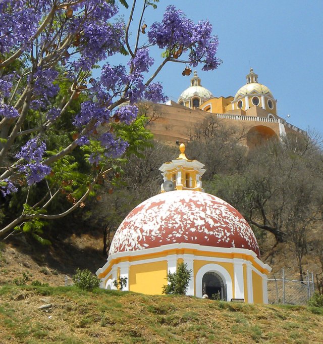 The Pueblo Magico town of Cholula (Mexico)