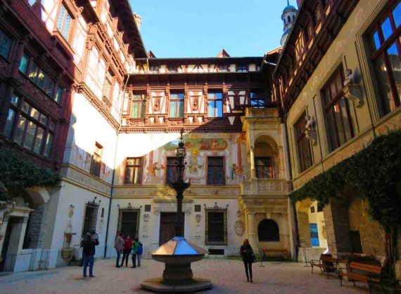 Why Peles castle is the one place you can't miss in Romania