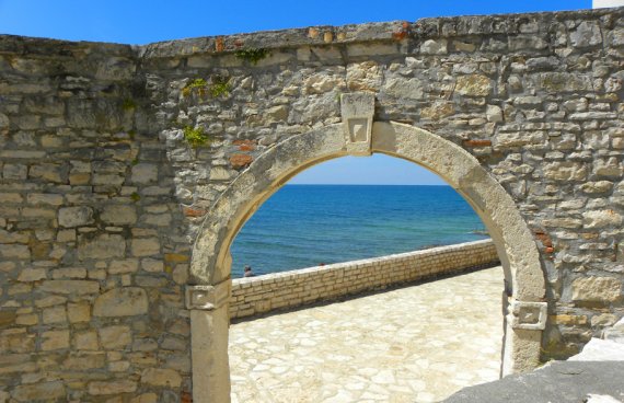 What to Do and See in Novigrad Croatia