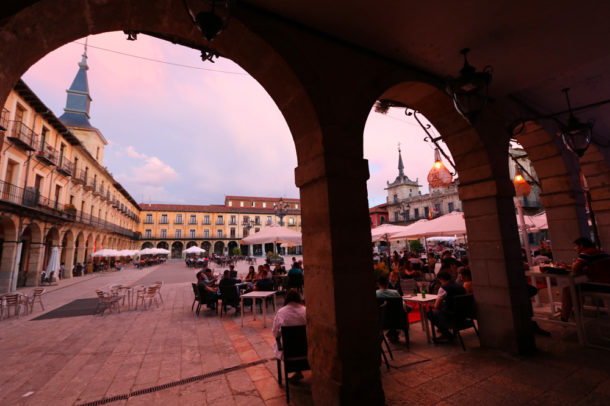 León (Spain) in Photos - The Travels of BBQboy and Spanky