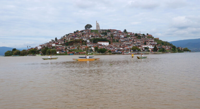 Visiting Janitzio Island (Patzcuaro, Mexico) - The Travels of BBQboy ...